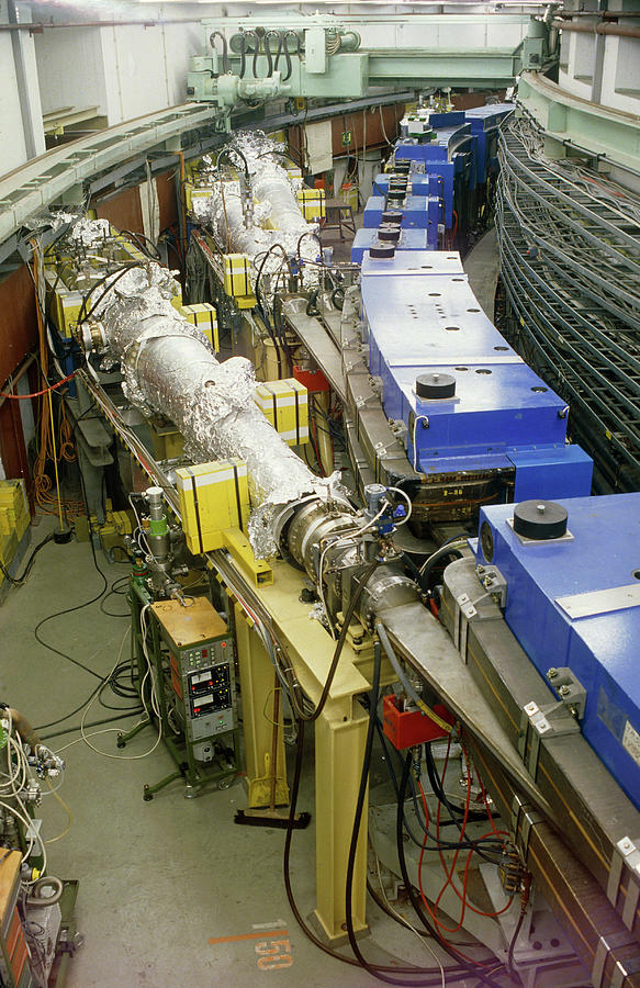 Doris Electron/positron Collider by David Parker / Science Photo Library