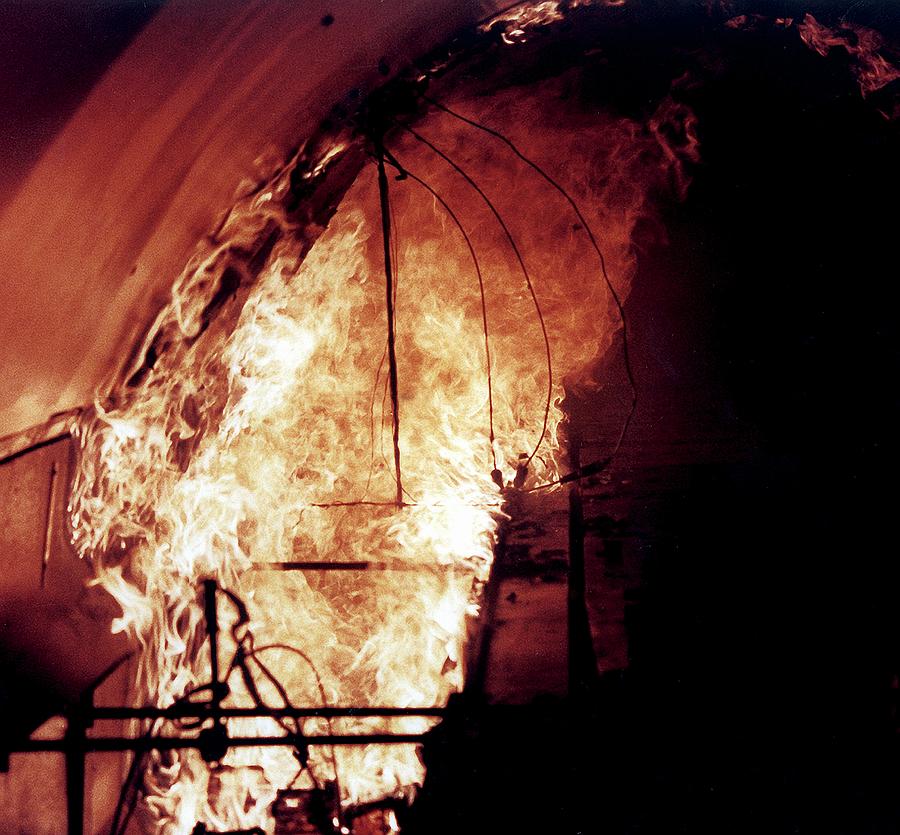 King's Cross Fire Simulation by Crown Copyright / Health and Safety ...
