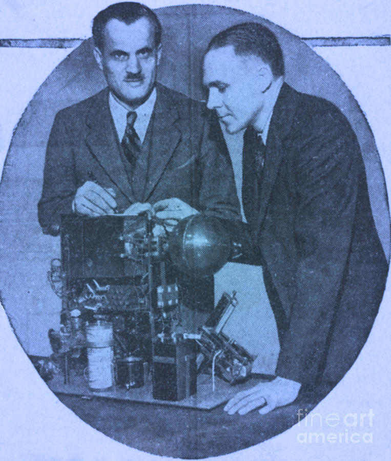 Arthur Compton, Nobel Prize 1927 by Science Source