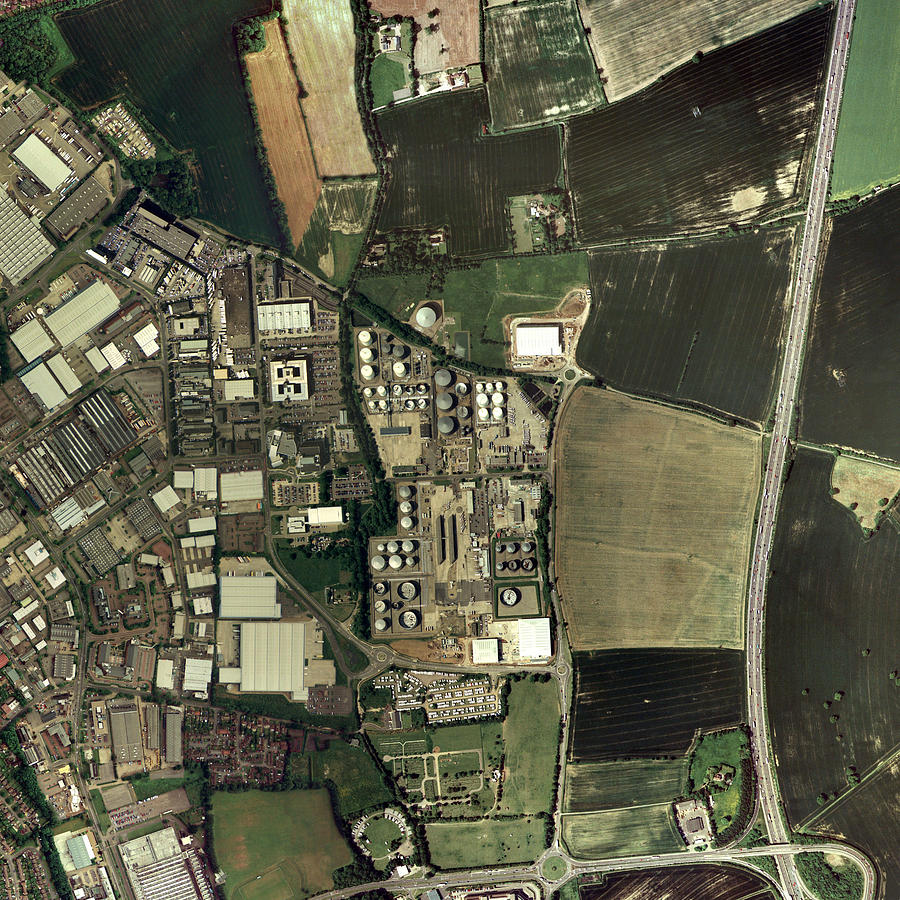 Buncefield Depot by Getmapping Plc / Science Photo Library