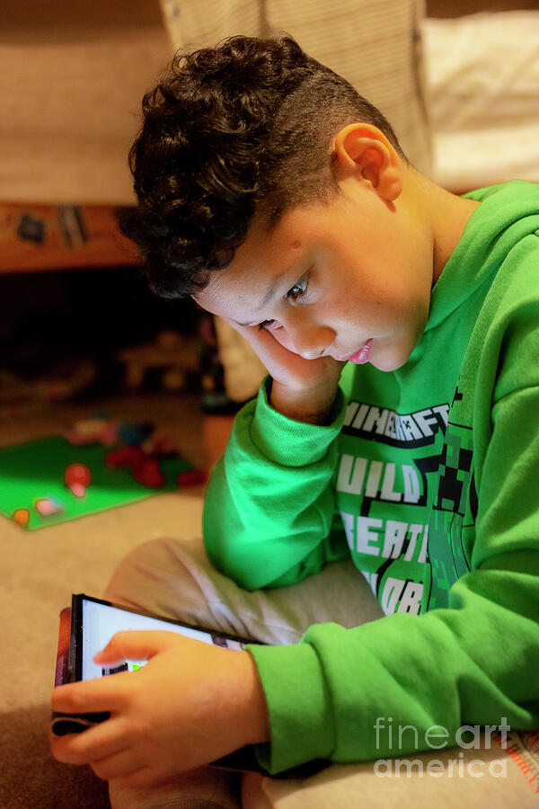 Young Boy Using Digital Tablet #2 by Samuel Ashfield / Science Photo ...