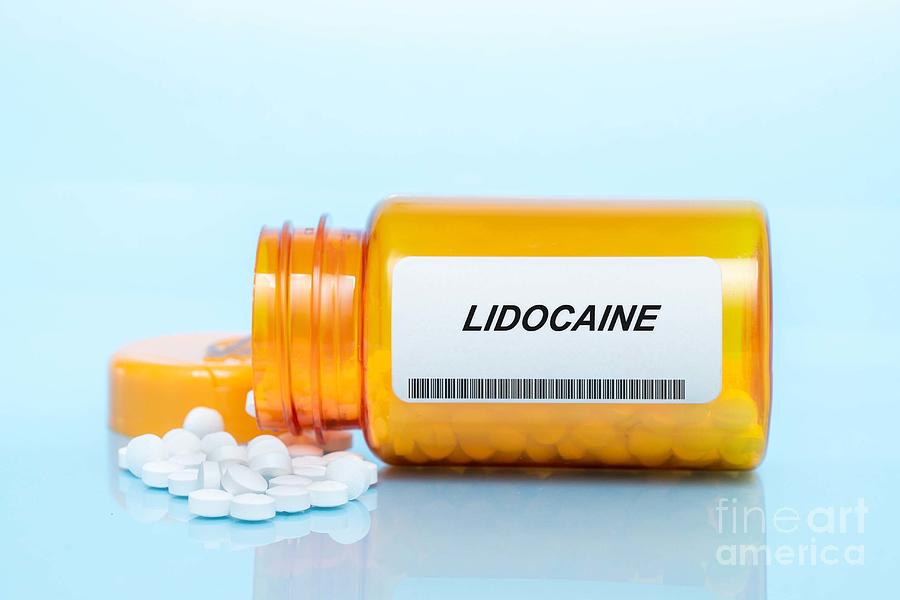 Lidocaine Pill Bottle by Wladimir Bulgar / Science Photo Library