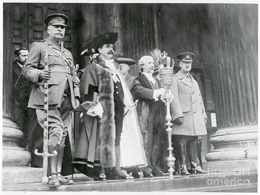 Lord Mayor Shaw And Officials Posing by Bettmann