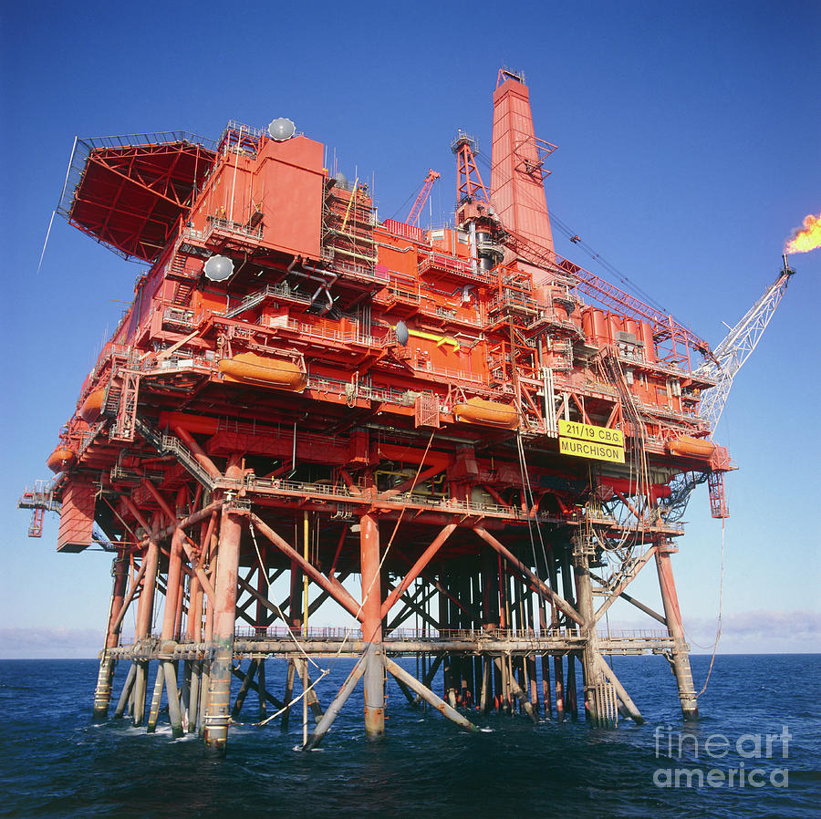 Murchison Platform by Richard Folwell / Science Photo Library