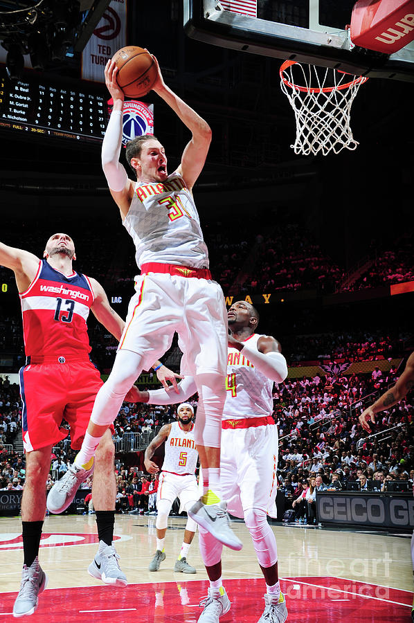 Mike Muscala #1 by Scott Cunningham