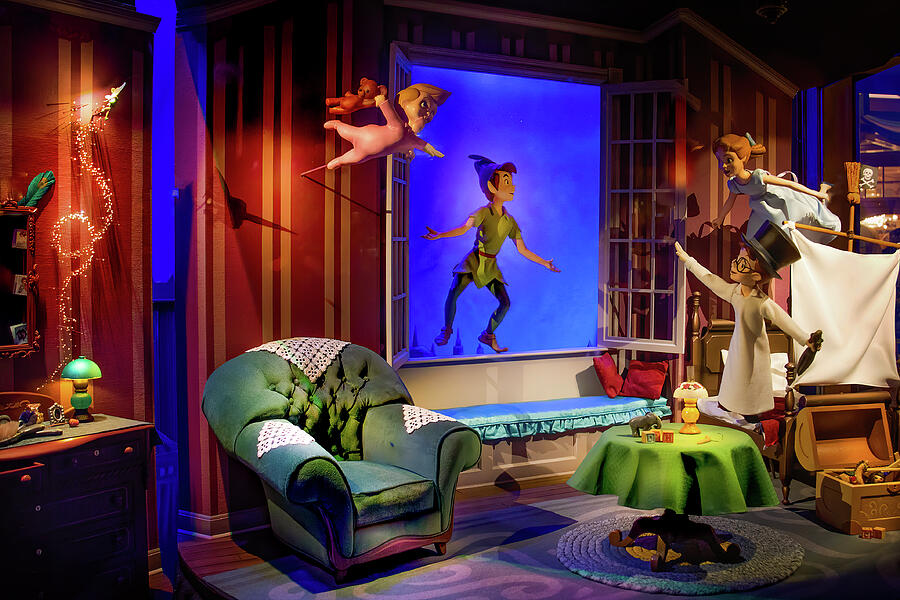 The Arrival of Peter Pan by Mark Andrew Thomas